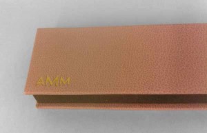 clamshell box – Flash of the Hand